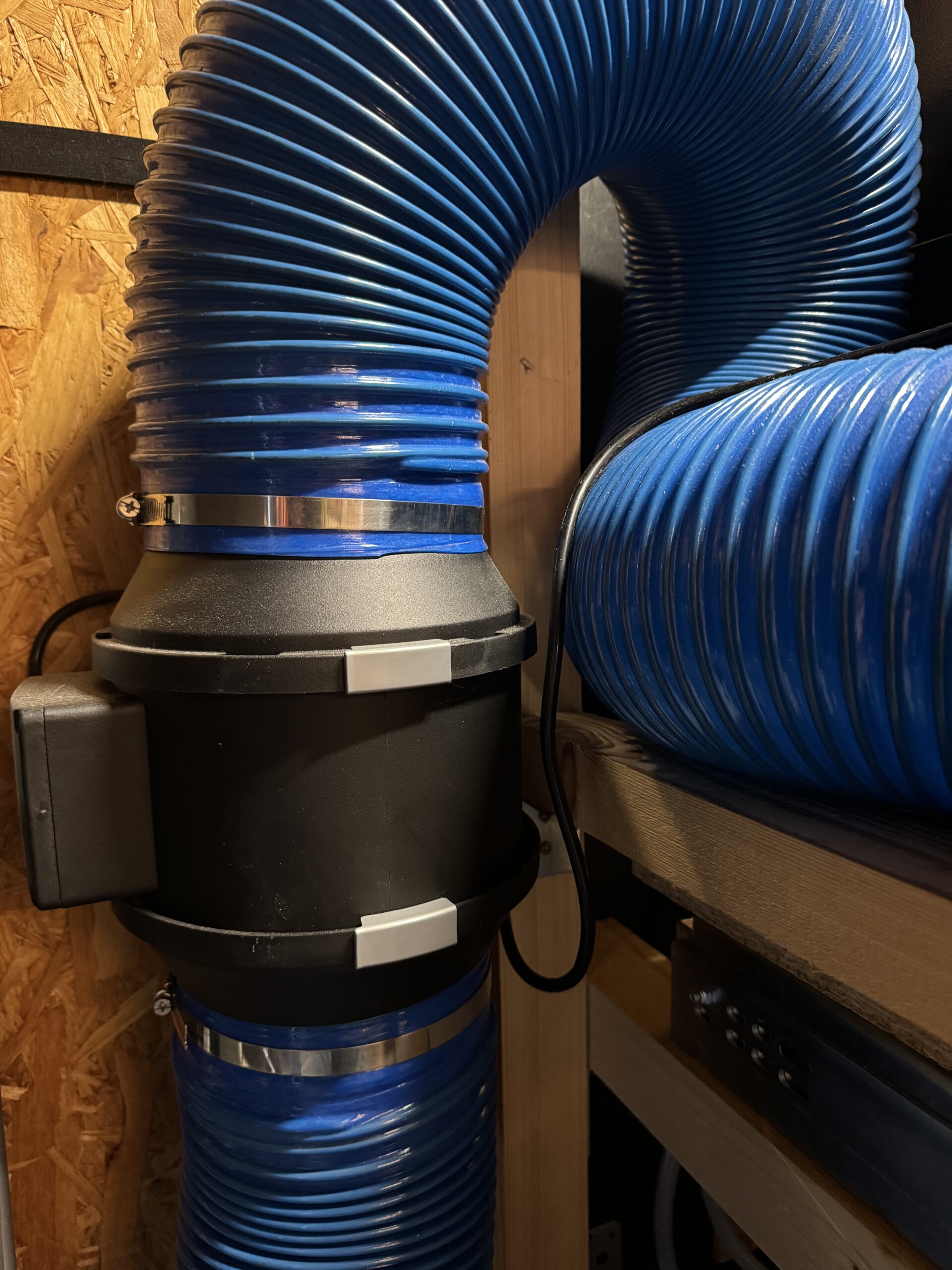 DIY Laser Exhaust System: How to Build Your Own with Airflow Guide