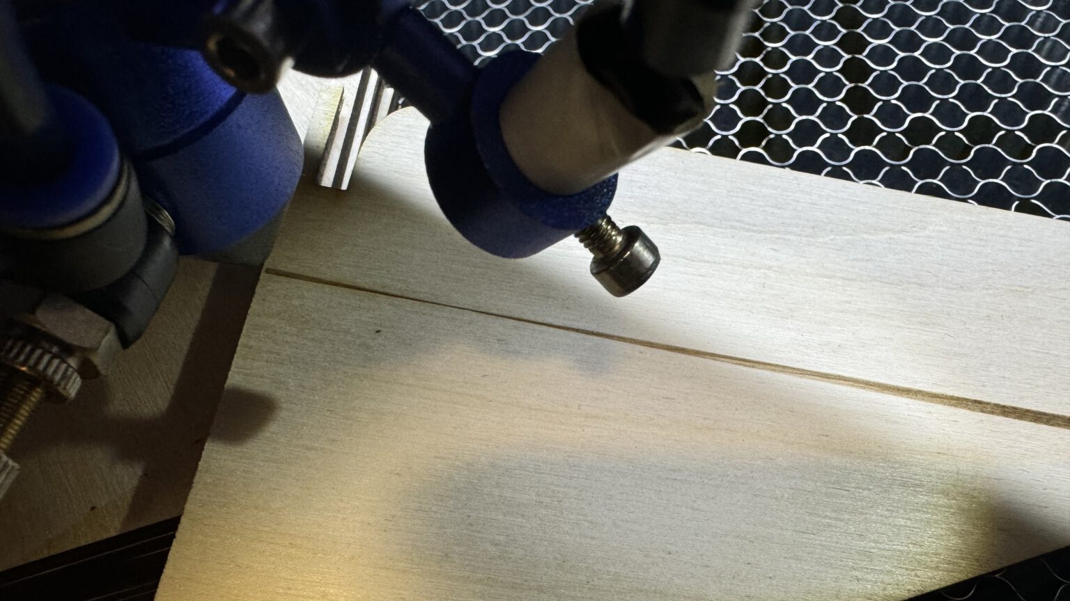 Adjusting Laser Focus: 3 Simple Methods for Precision Cutting