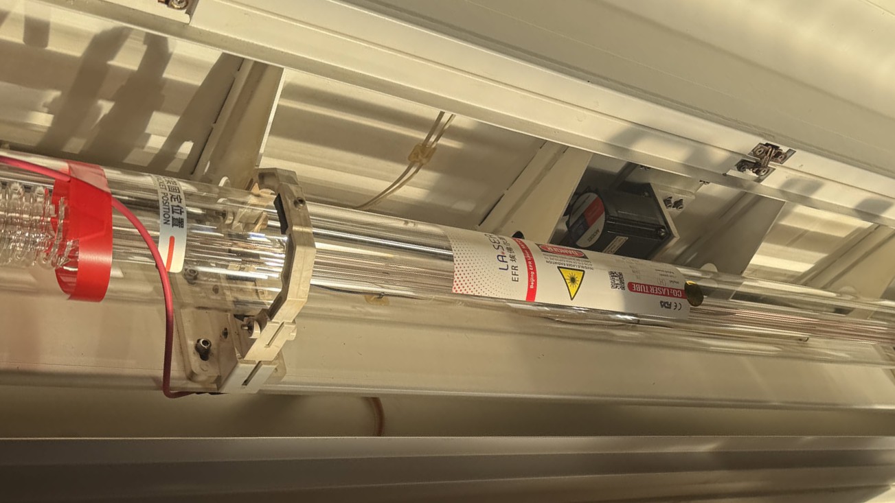CO2 Laser Tubes: Functionality, Lifespan, and Buying Guide - laser-crafting